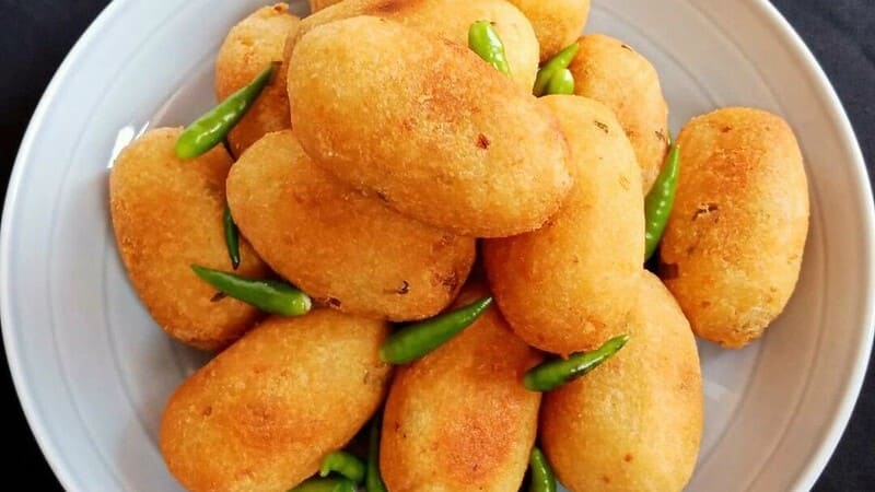 10 Jajanan Pasar dari Singkong yang Populer dan Rasanya Lezat