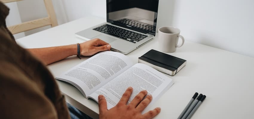 Pengertian Teks Editorial Struktur Ciri Ciri Dan Contohnya