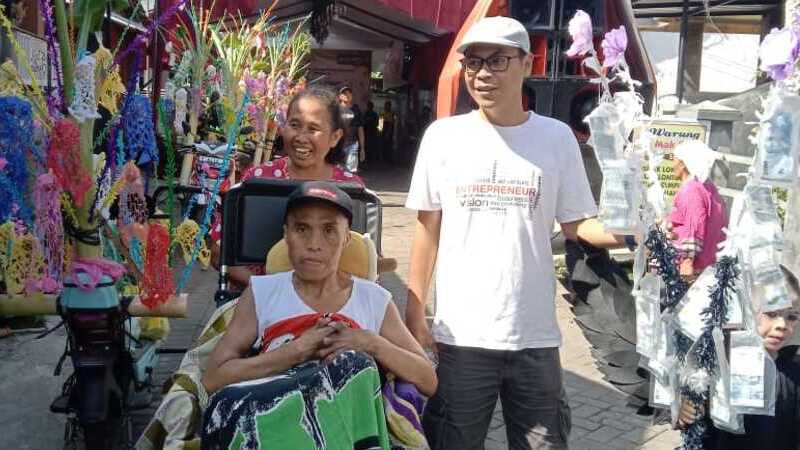 Empat Tahun Lumpuh, Bantuan Dinsos Wujudkan Impian Aripin Ikut Pawai ...