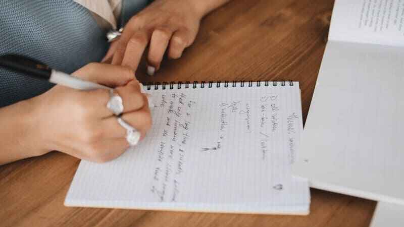 Apa Arti Ambigu? Ini Pengertian, Jenis, dan Contoh Kalimatnya